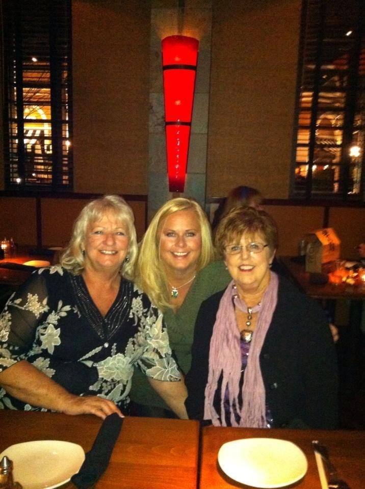 Aunt Jan, mom & I in VA - Montgomery & Steward